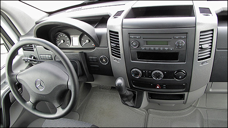 2010 Mercedes-Benz Sprinter 2500 High Roof Cargo Van Review | Auto123.com